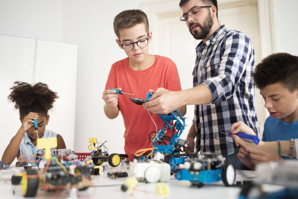 Benefits of Extracurricular Activities: Improving Academic Skills